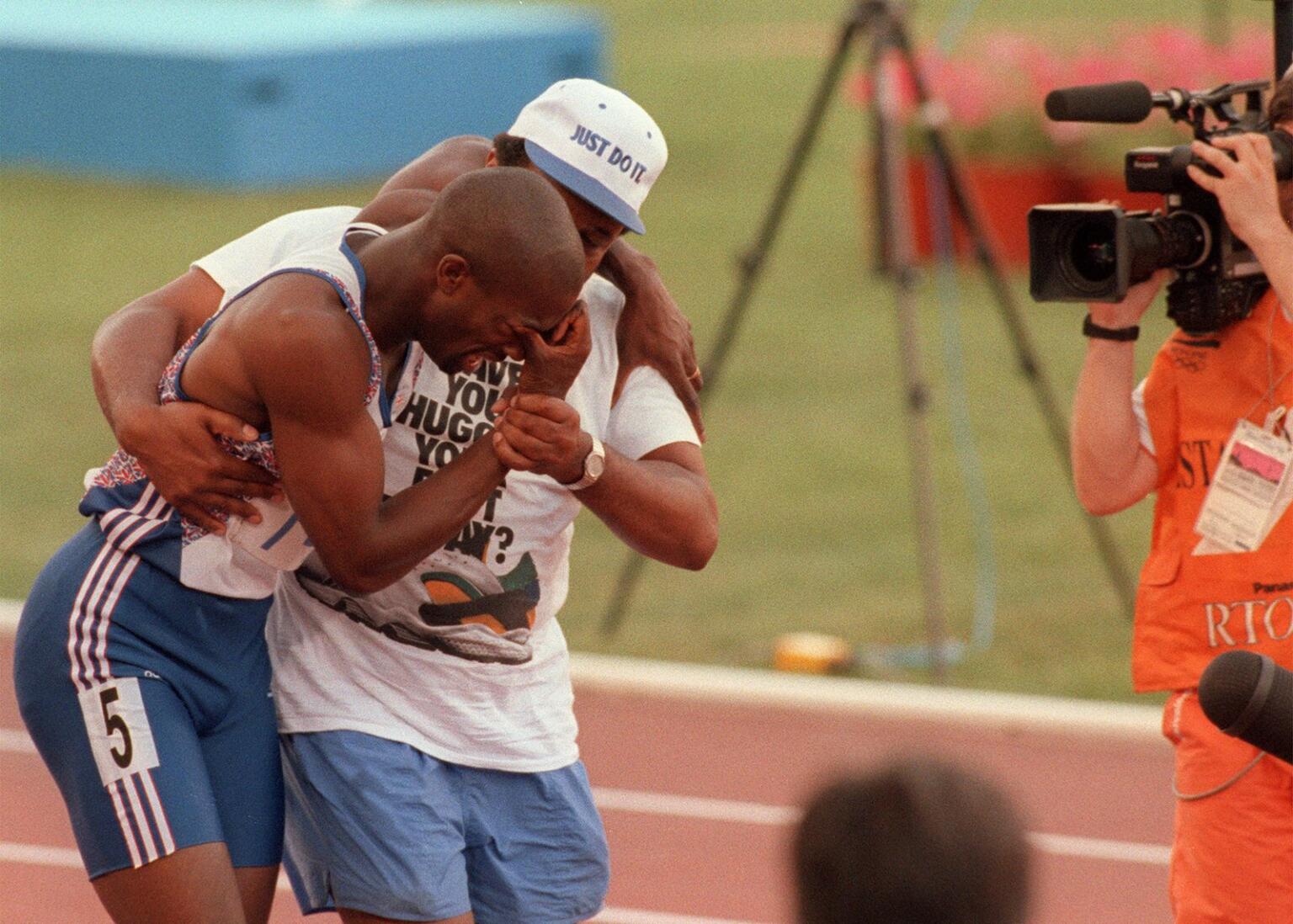 Derek Redmond - Biểu tượng Olympic của lòng quả cảm - Yêu Chạy Bộ