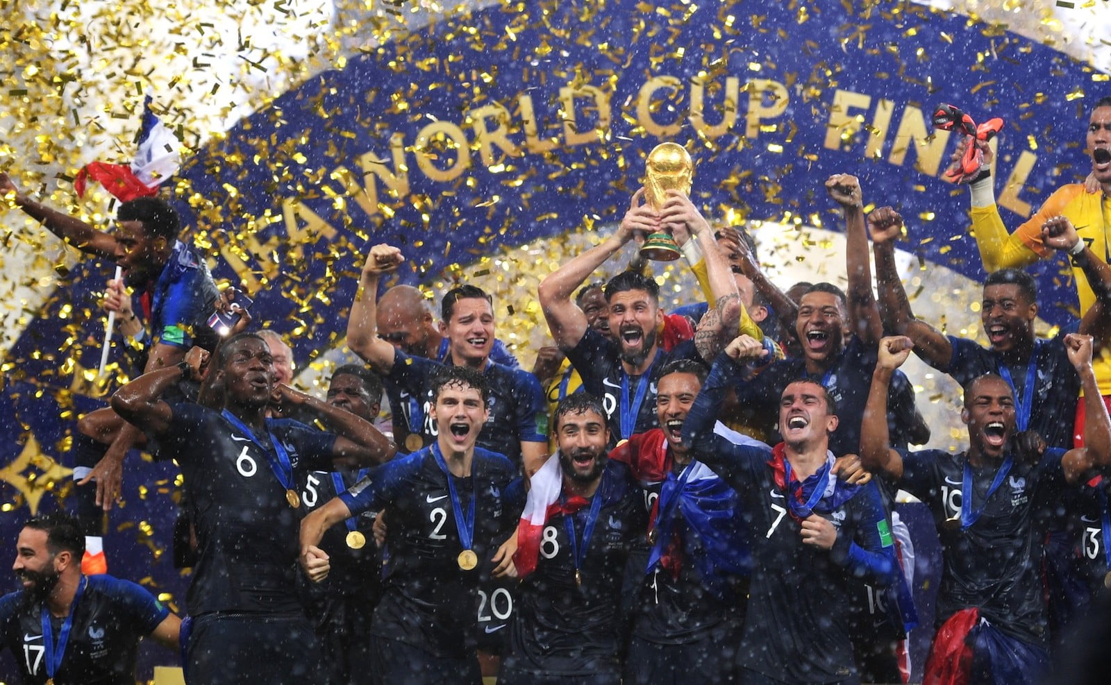Tạm biệt World Cup 2018, tổng kết hoạt động hè - Yêu Chạy Bộ